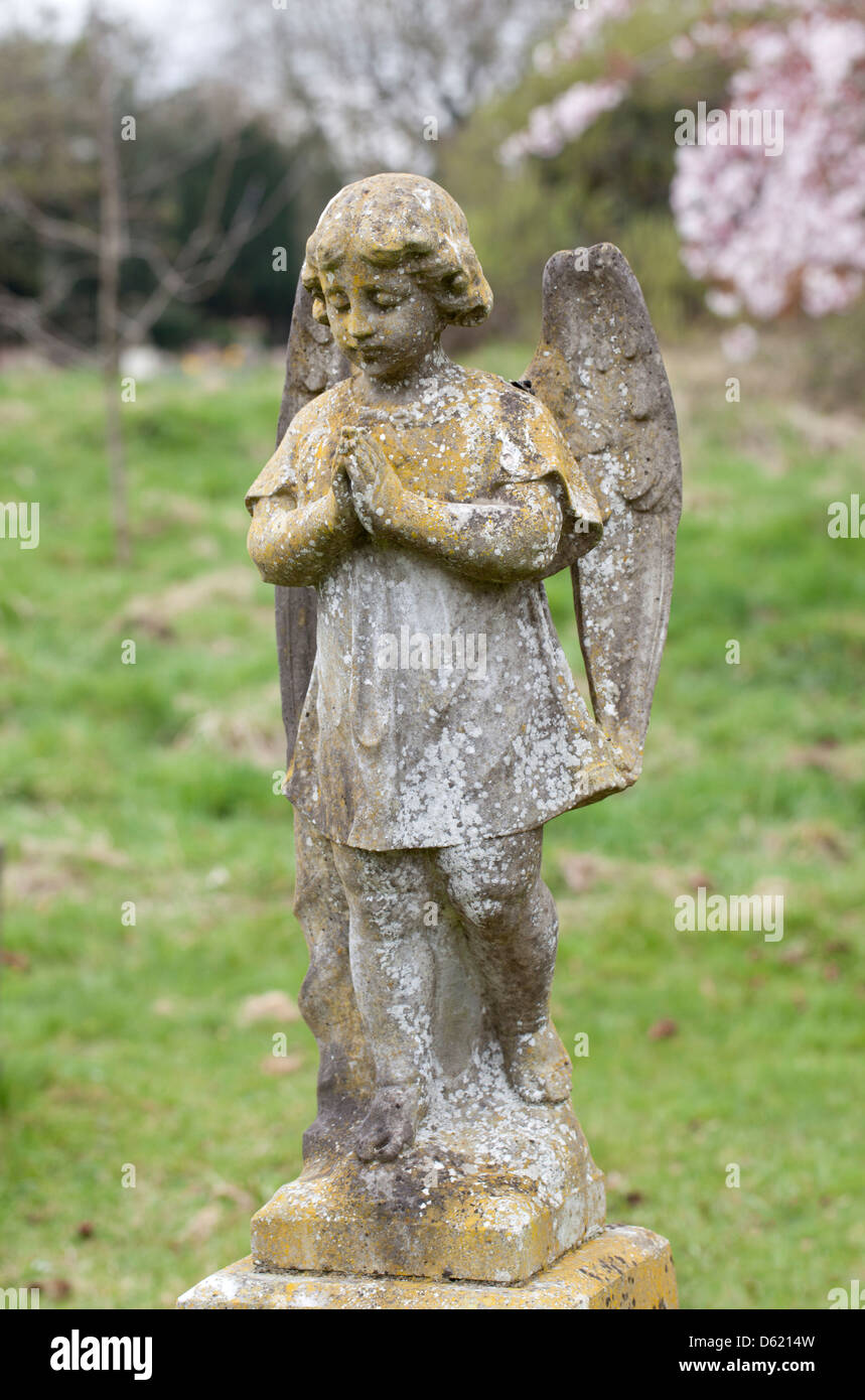 Trowbridge cemetery hi-res stock photography and images - Alamy