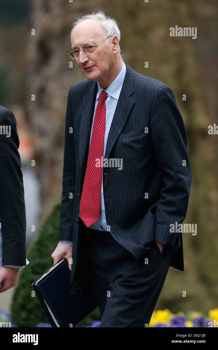 Sir George Young the chief whip arrives to No:10 Downing Street for the ...