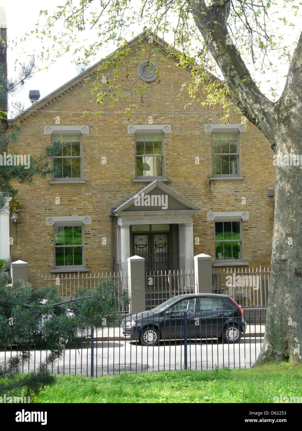 An inconspicuous building on Victoria Park Road is to rent for 60,000 ...