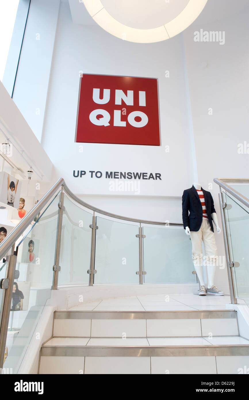 Uniqlo Kensington High Street London Stock Photo - Alamy