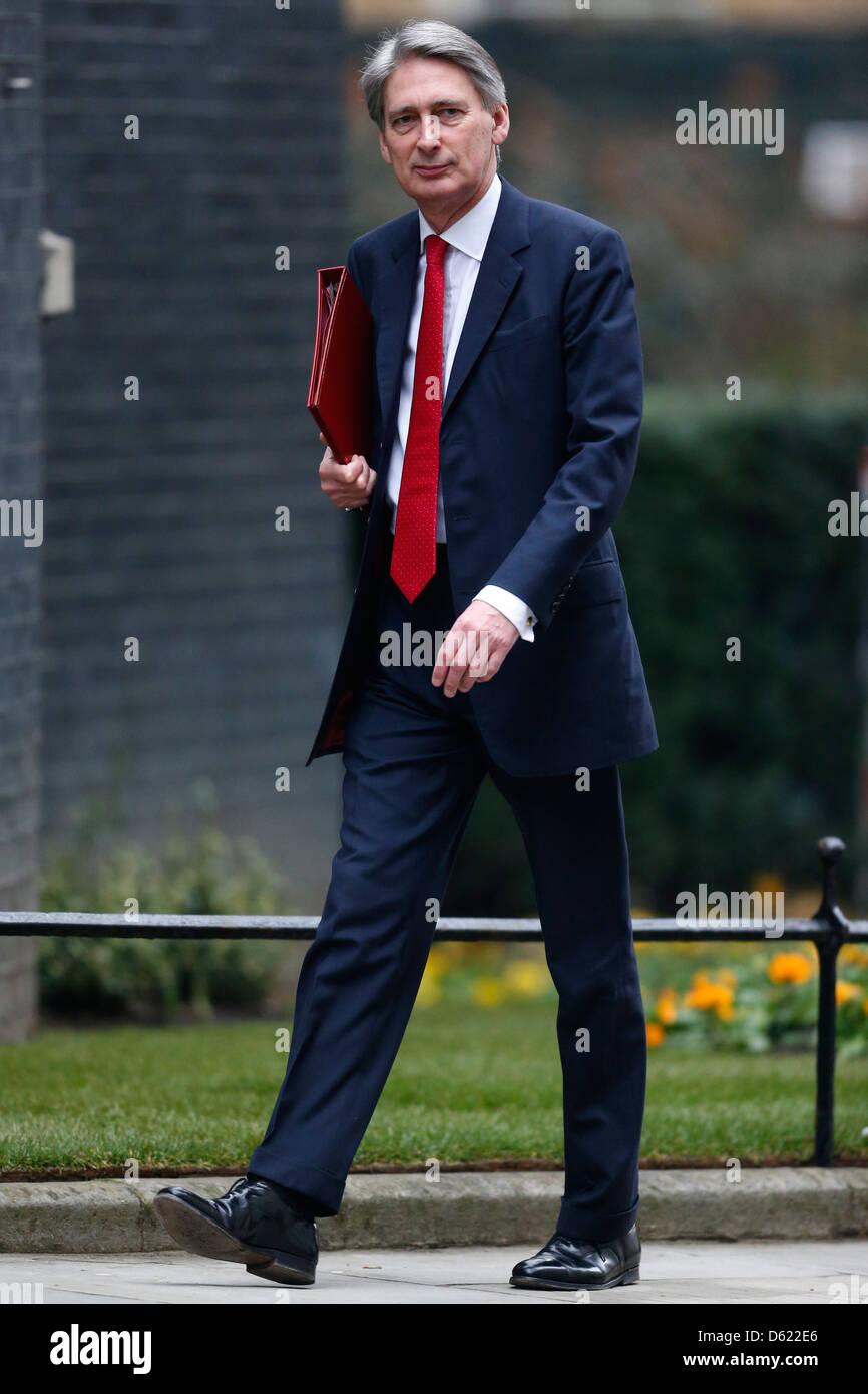 Defence Secretary Philip Hammond arrives to No:10 Downing Street for ...