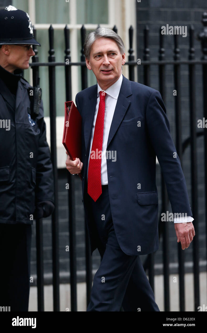 Defence Secretary Philip Hammond arrives to No:10 Downing Street for ...