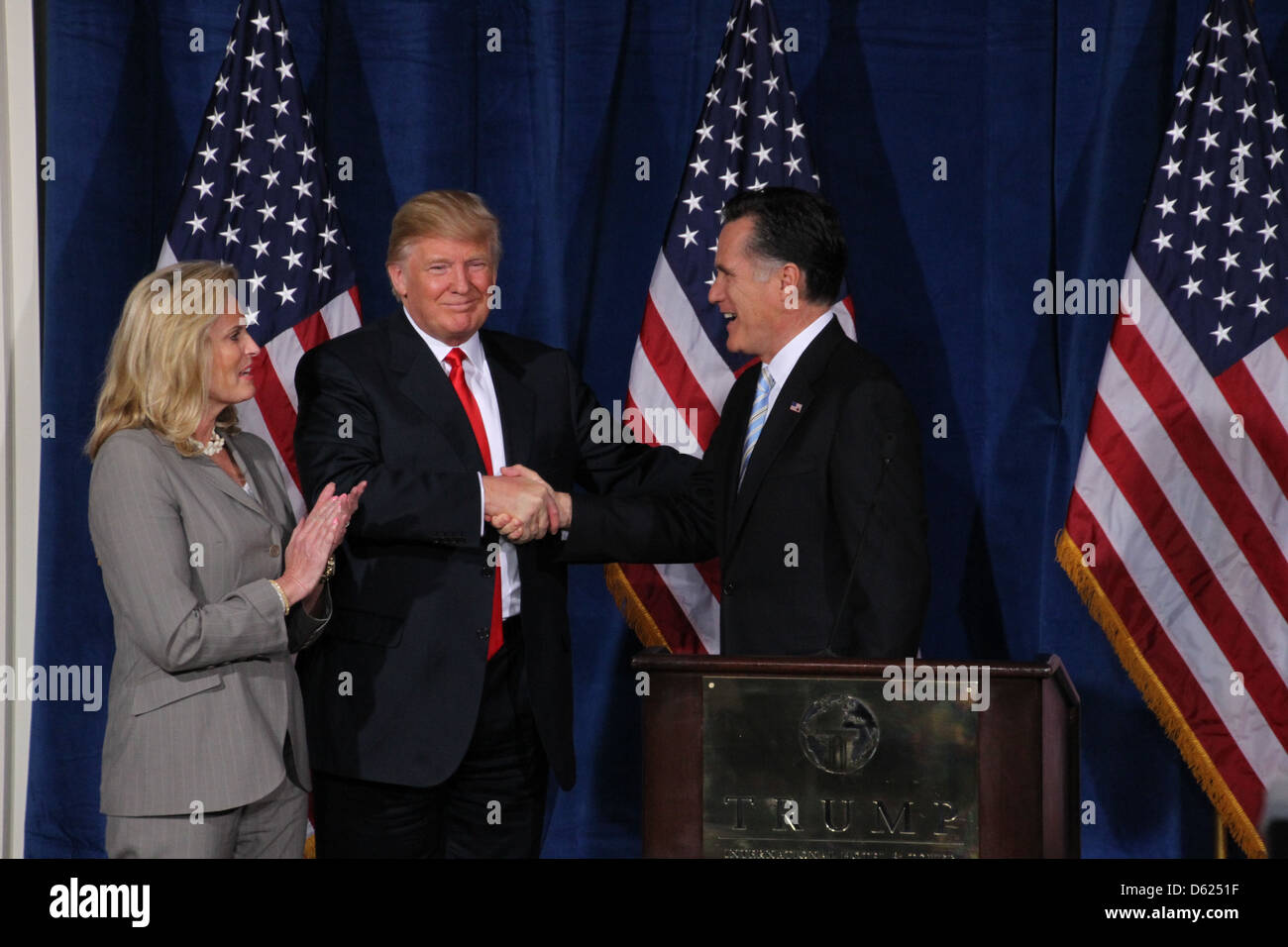 Trump claps hands hi-res stock photography and images - Alamy