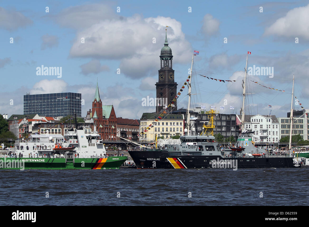 Sailing ships cruisers ships german hi-res stock photography and images ...