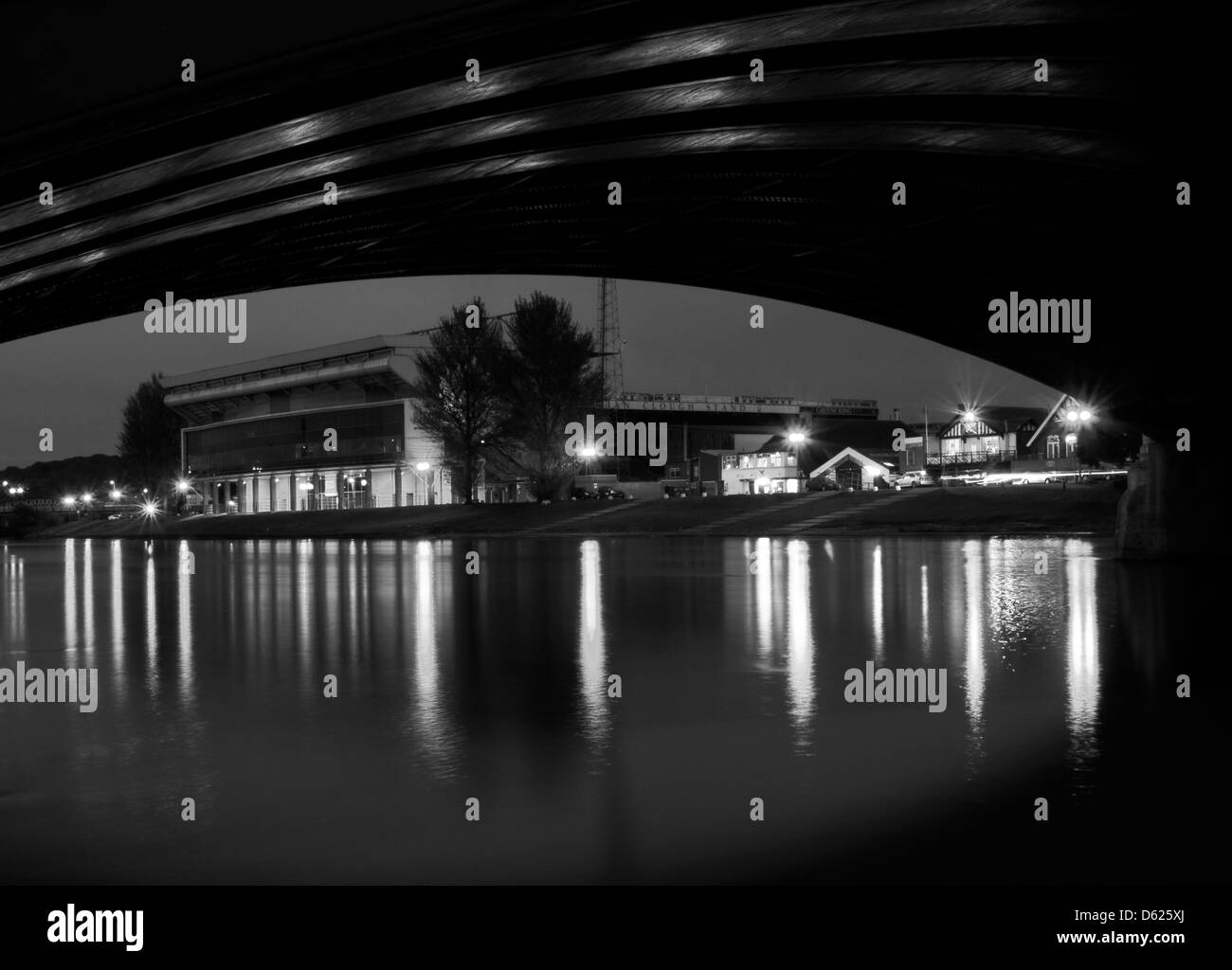 Victoria embankment nottinghamshire Black and White Stock Photos ...