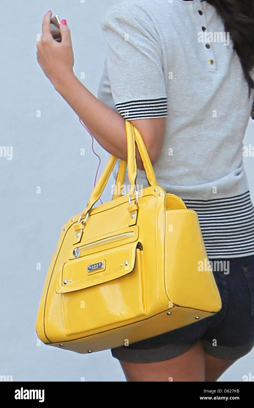 Tulisa Contostavlos enjoying her first day in LA, heading to a meeting ...