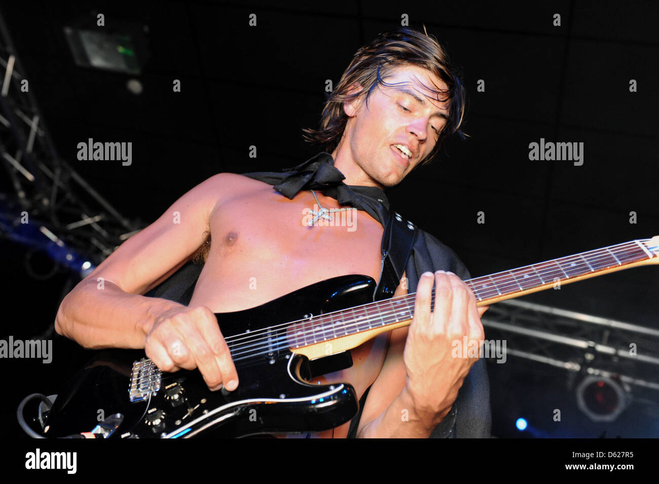 Gustaf Noren, singer and guitarrist of the Swedish band Caligola ...