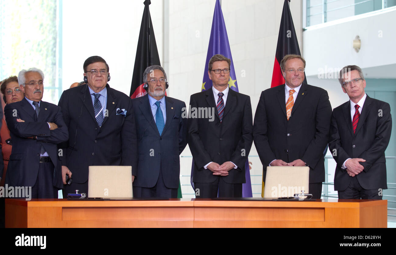 Afghanistan foreign delegation hi-res stock photography and images - Alamy
