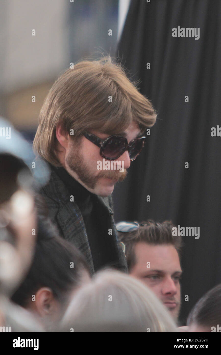 Randall YouTube Celebrity and Author promoting his book, 'Honey Badger ...