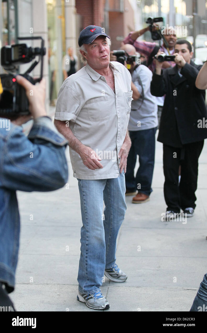 James Caan leaving a Medical Office Building in Beverly Hills Los ...