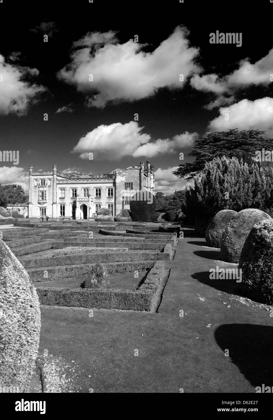 Derbyshire garden Black and White Stock Photos & Images - Alamy