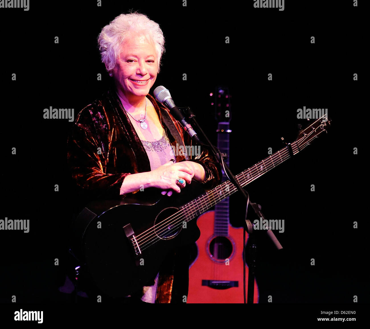 Iconic American singer/songwriter Janis Ian performs at Vicar Street ...