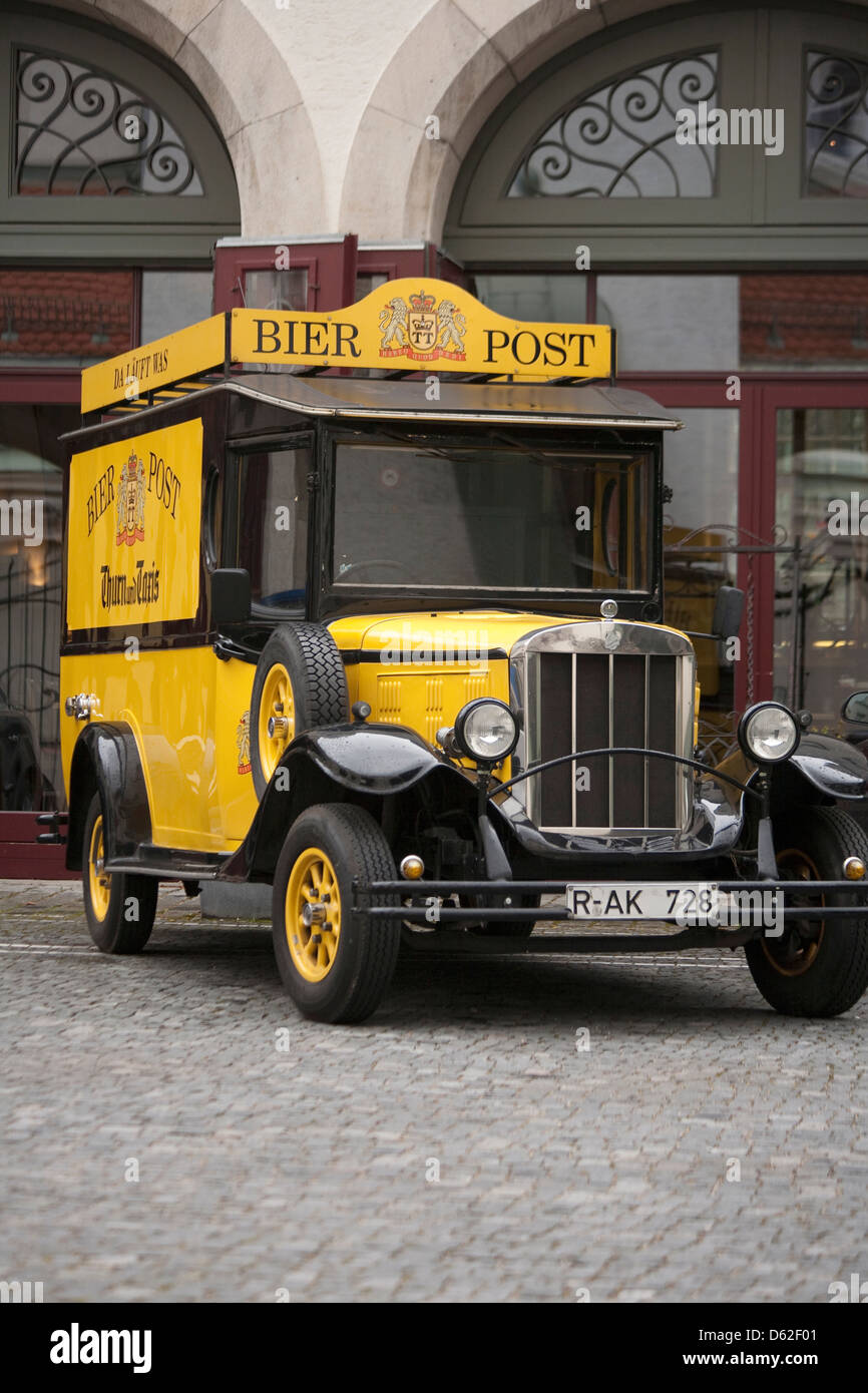 Beer wagon hi-res stock photography and images - Alamy
