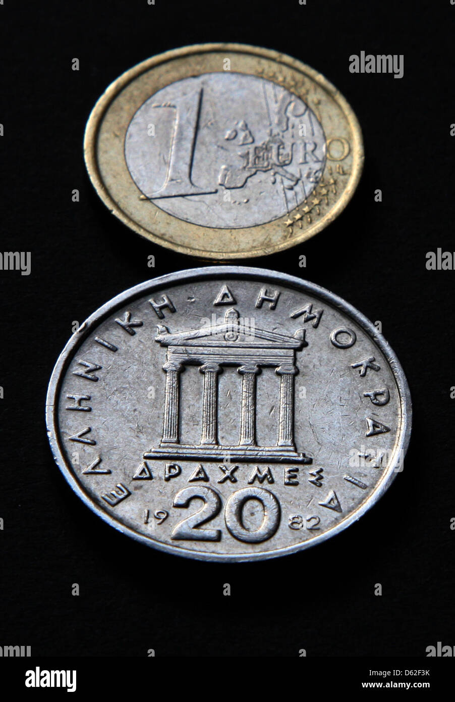 Greek currency hi-res stock photography and images - Alamy