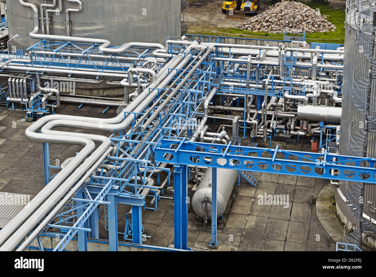 Gas tank built structure hi-res stock photography and images - Alamy