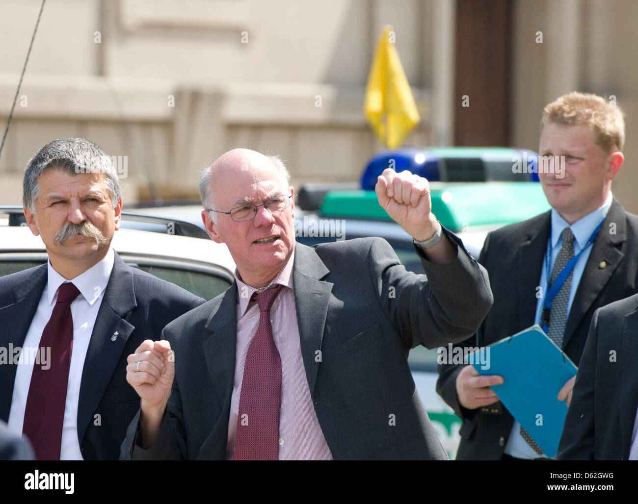 President of the German Bundestag Norbert Lammer (C) and Hungarian ...