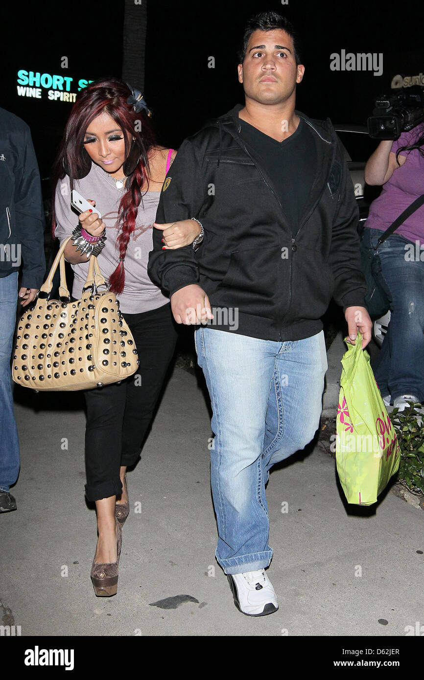 Nicole 'Snooki' Polizzi and Jionni LaValle Nicole 'Snooki' Polizzi ...