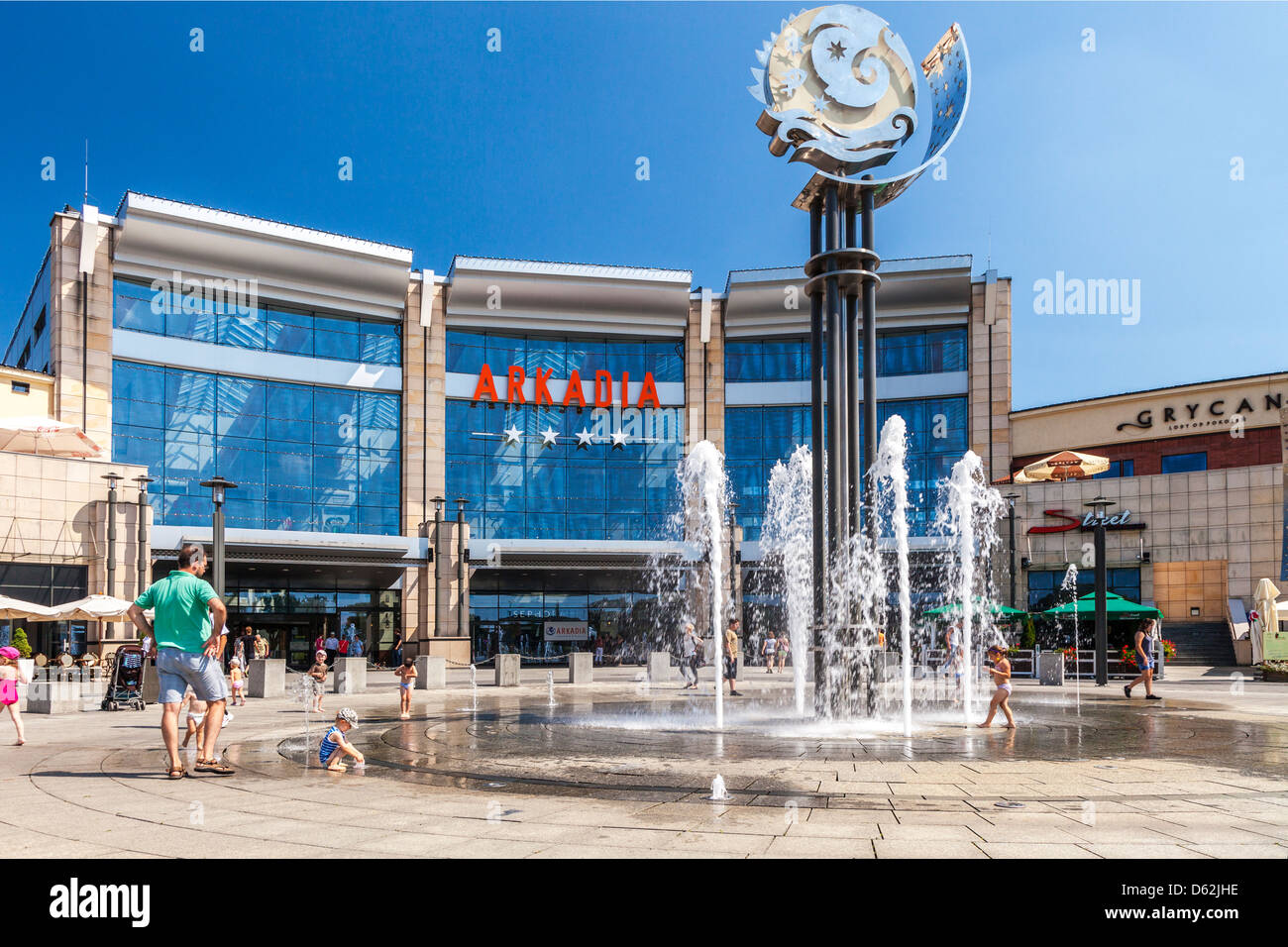 The largest urban shopping mall in europe hi-res stock photography and ...