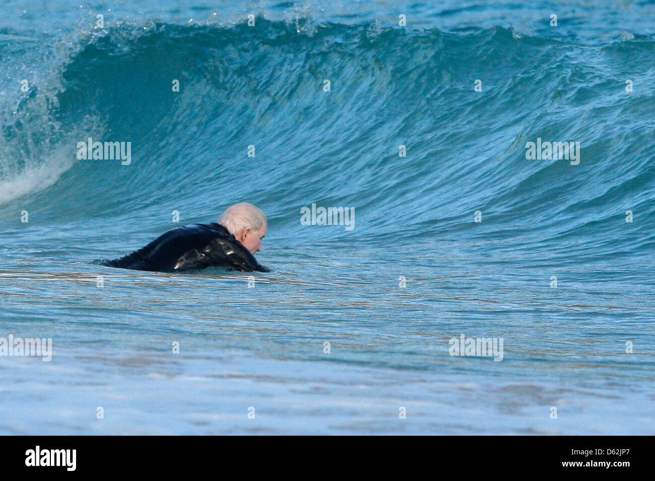 Steve Martin taking a quick swim in the ocean Celebrities relaxing on ...