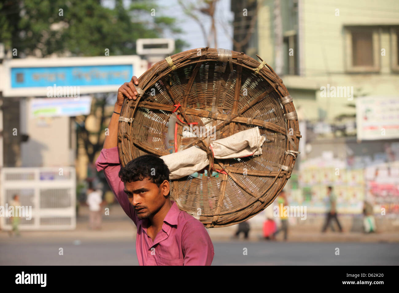 Bangladeshi day labor hi-res stock photography and images - Alamy