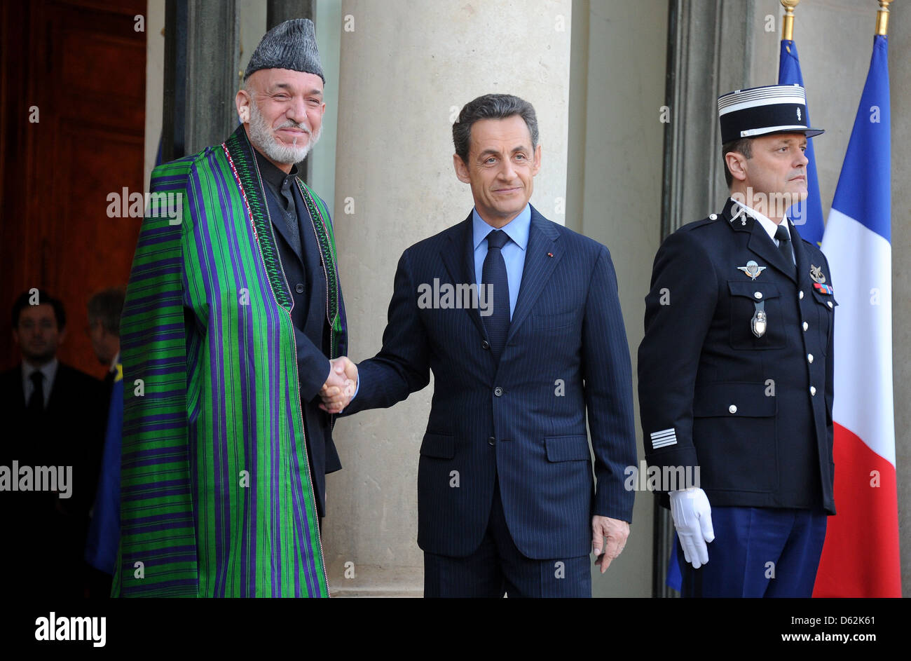 Afghan President Hamid Karzai meets with French President Nicolas ...