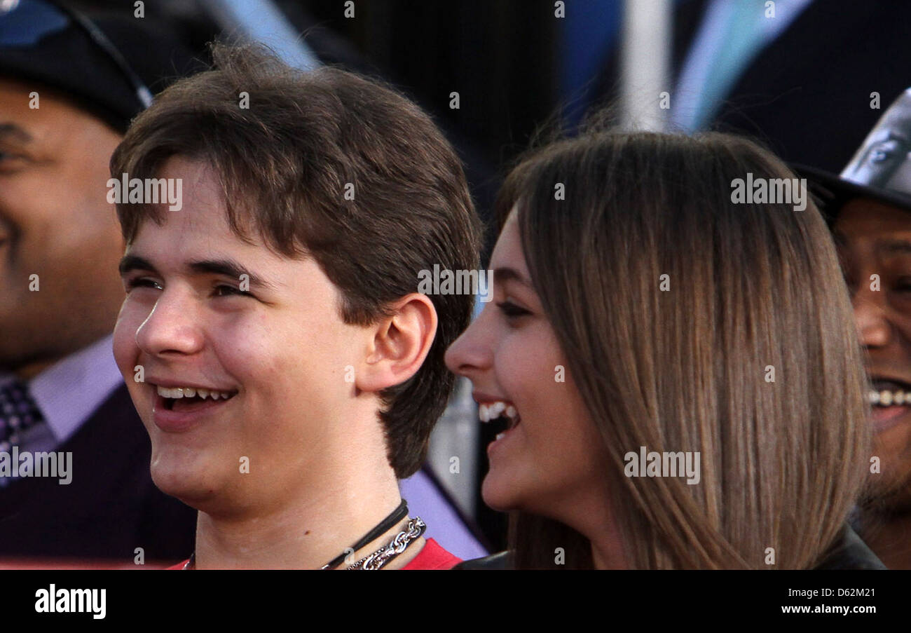 Prince Michael Jackson, Paris Jackson Michael Jackson's family and ...