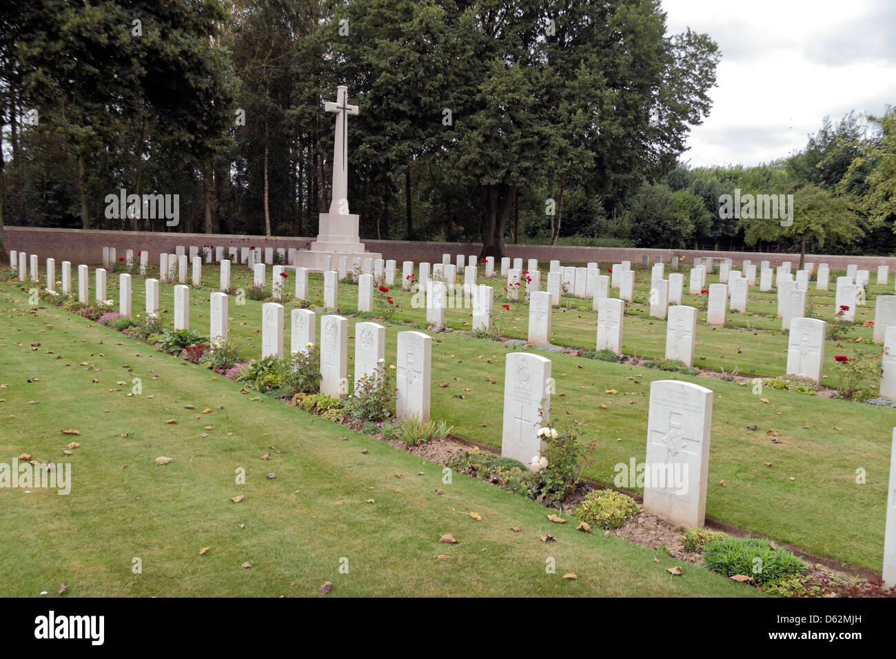 Cross of Sacrifice and headstones in the CWGC Hebuterne Military ...