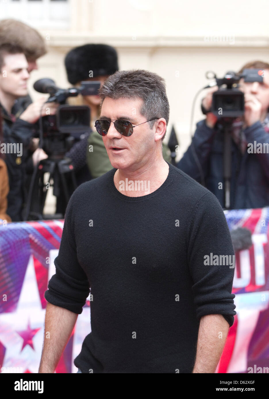 Simon cowell talent shows hi-res stock photography and images - Alamy