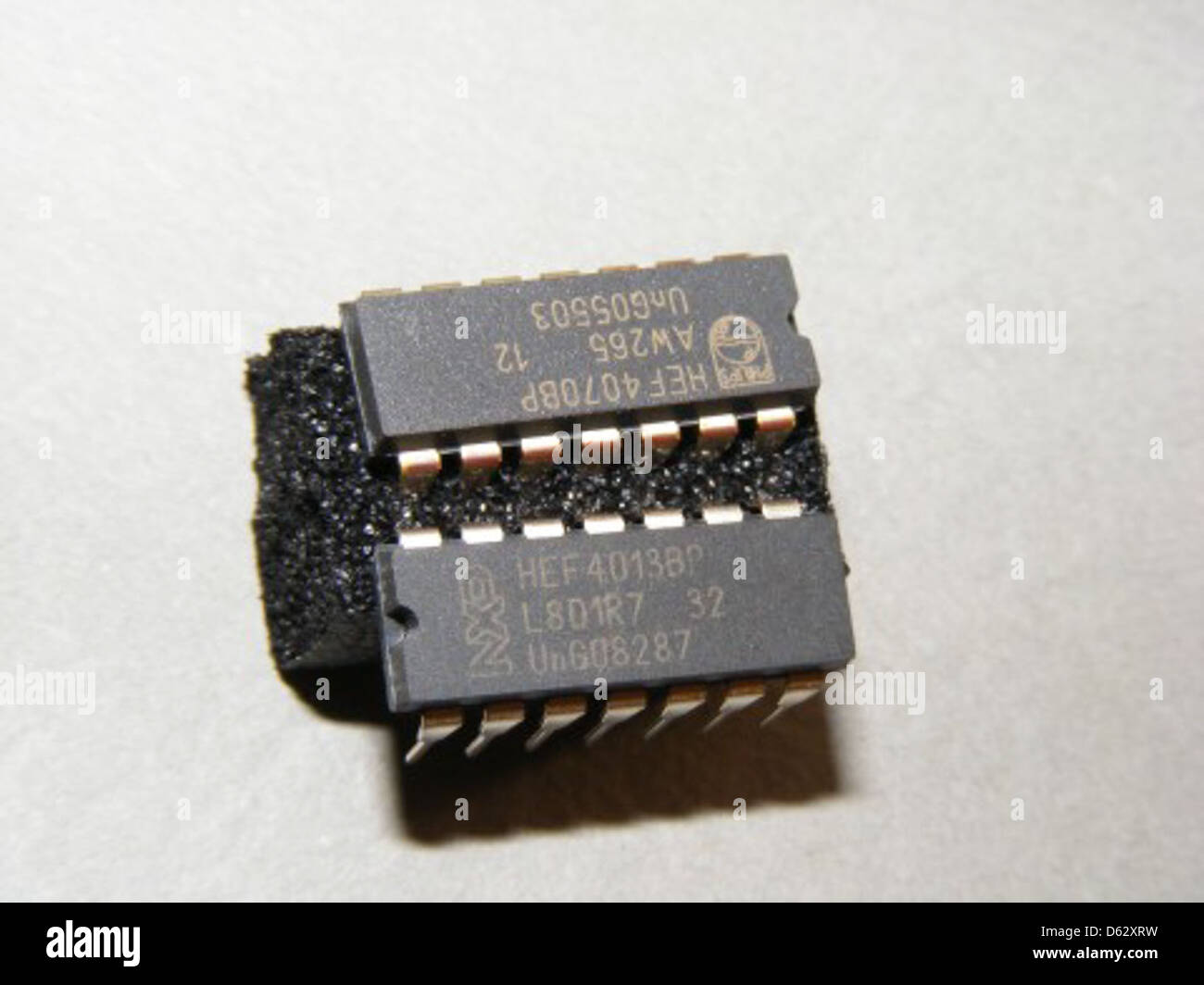 555 timer ic hi-res stock photography and images - Alamy