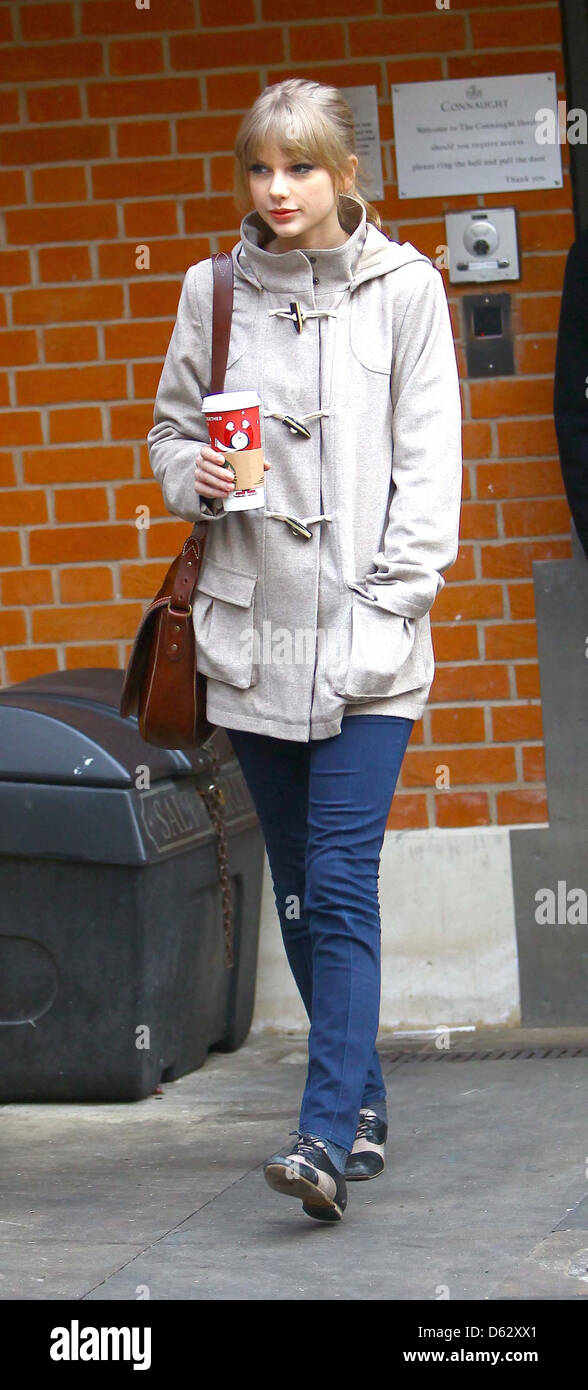 Taylor Swift arriving at an Office London, England - 23.01.12 Stock ...