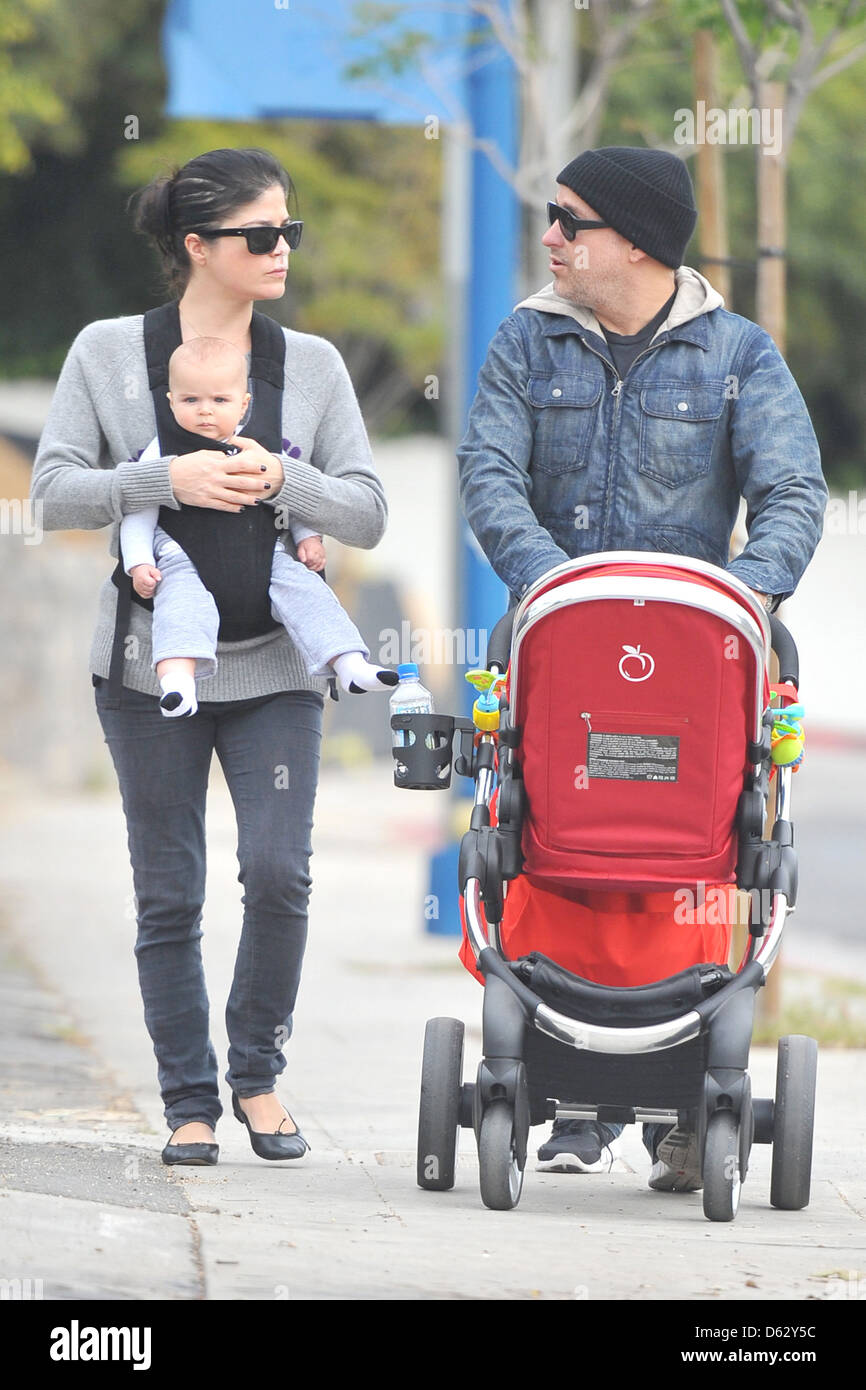 Selma Blair, Jason Bleick, and their son Arthur Saint are seen heading ...