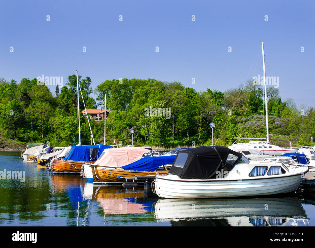 Row of expensive boats hi-res stock photography and images - Alamy