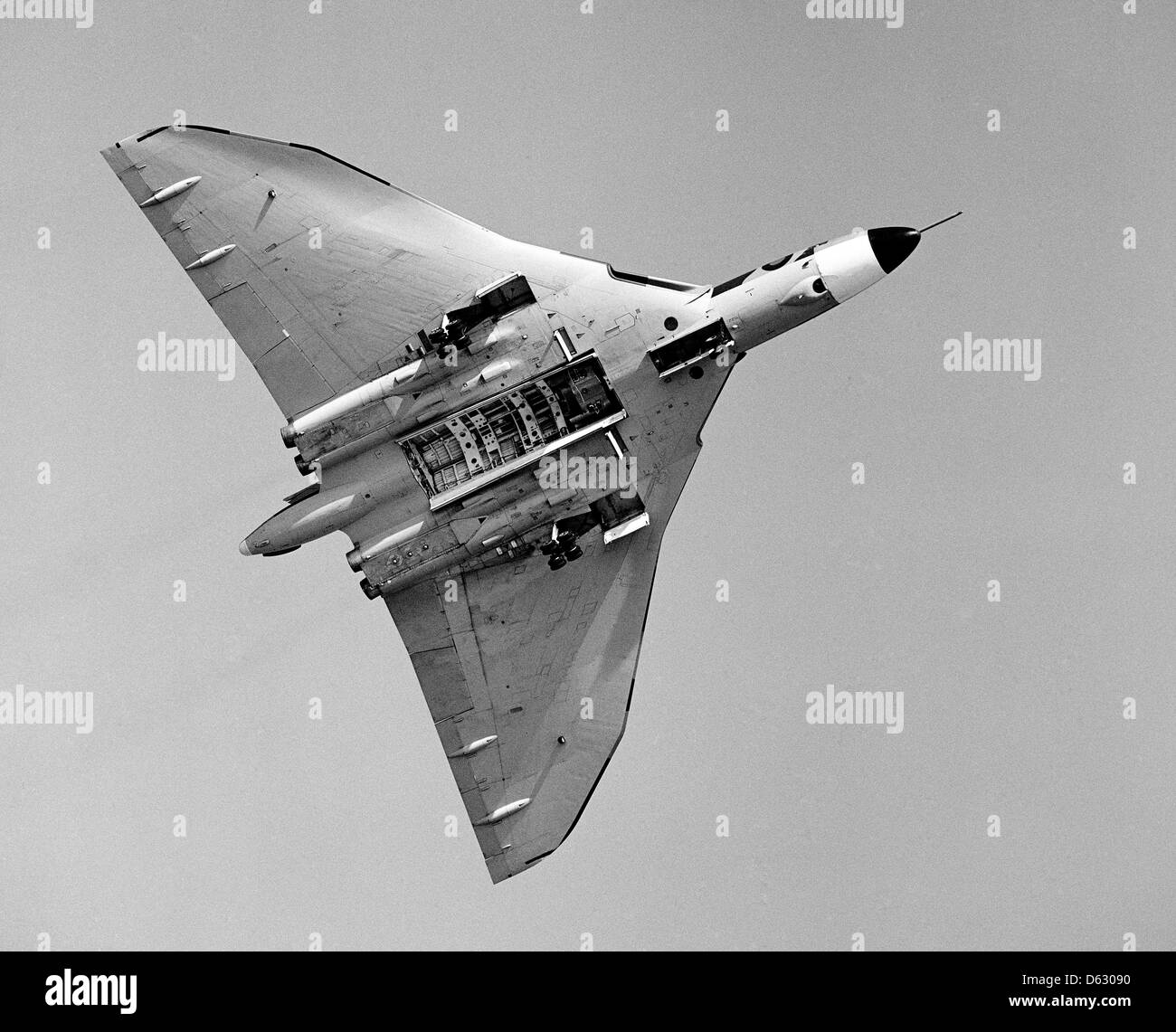 Vulcan bomber white hi-res stock photography and images - Alamy