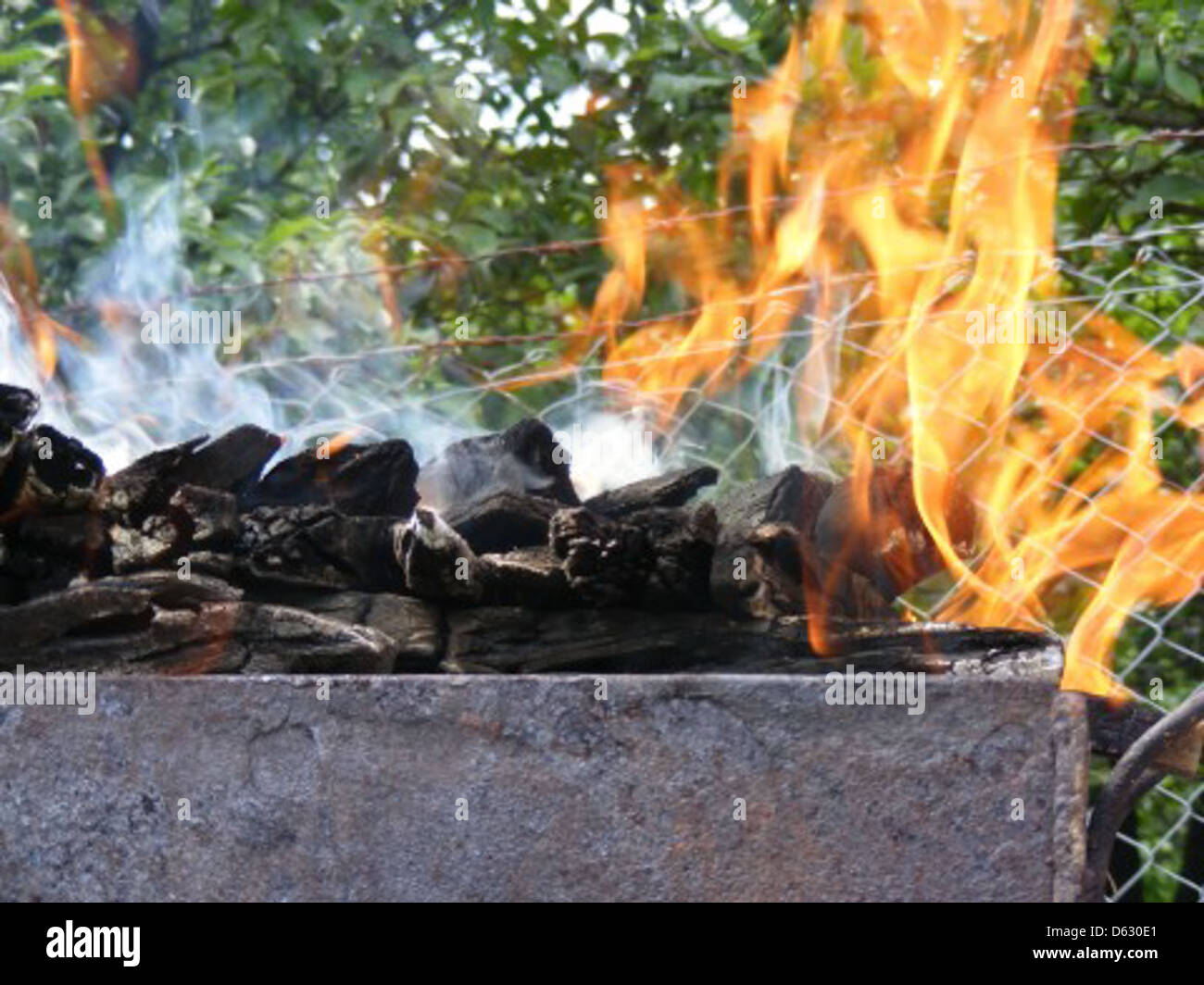 Close up flames from fire hi-res stock photography and images - Alamy