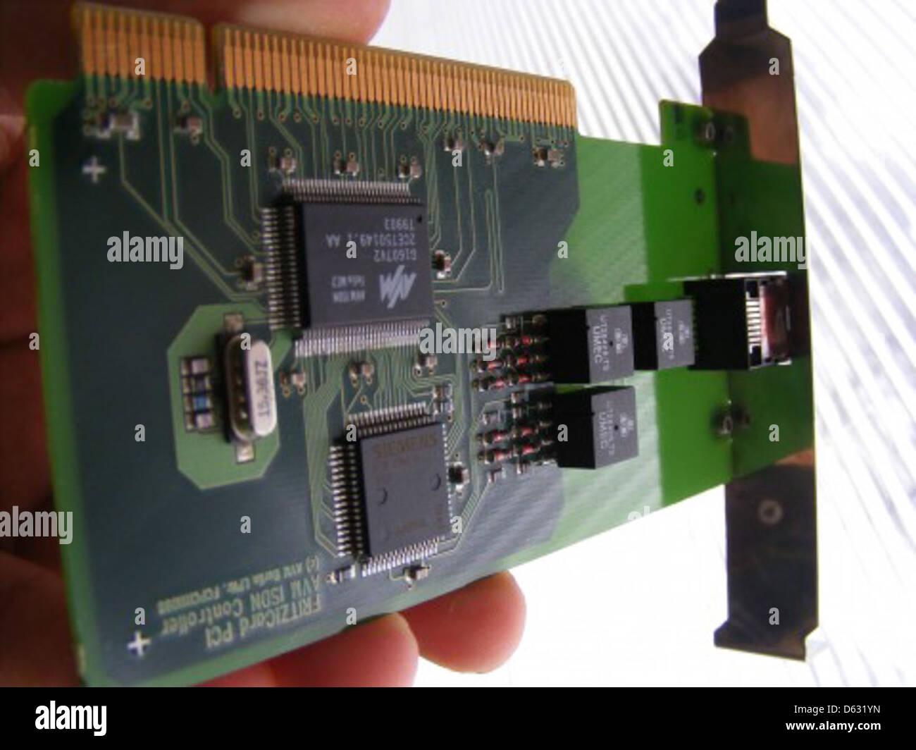 The AVM Fritz! ISDN PCI controller card is used for ISDN communication ...