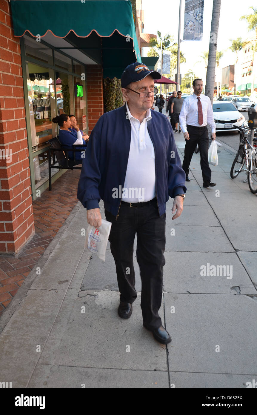 Bob Newhart taking a stroll in Beverly Hills Los Angeles, California ...