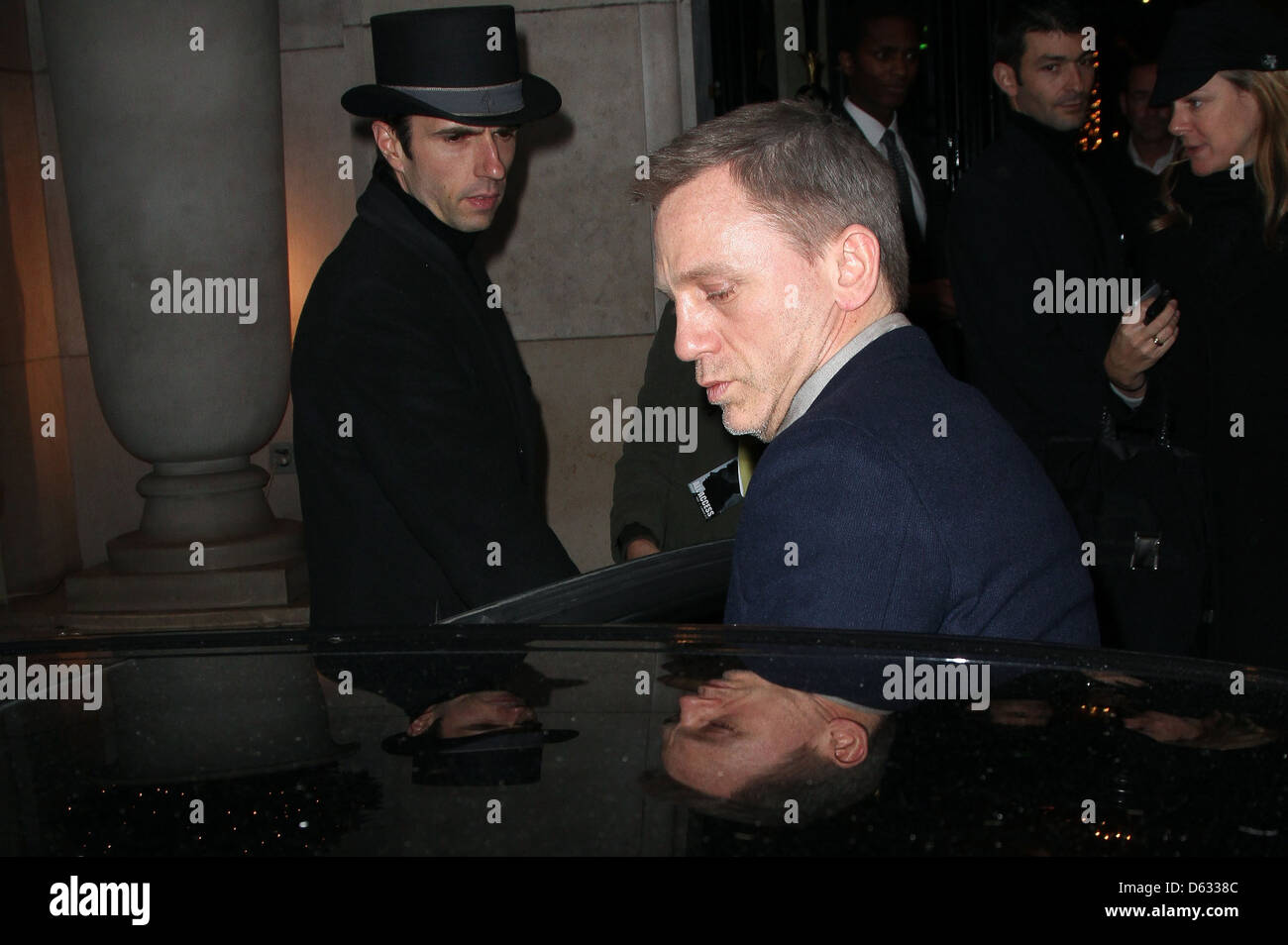 Daniel Craig leaving the Four Seasons Hotel during promotion for 'The ...