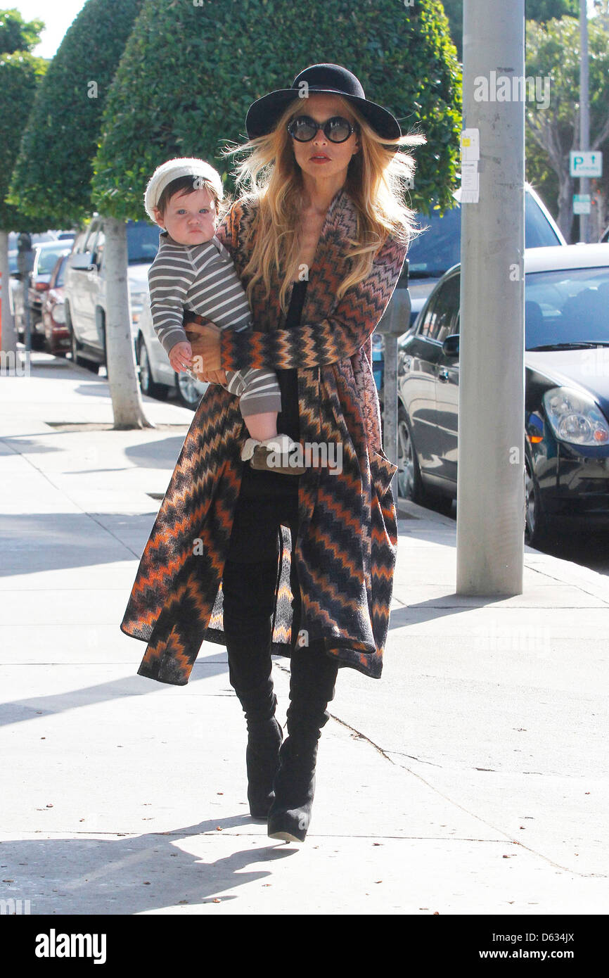 Rachel Zoe carries her son Skyler while out shopping in Beverly Hills ...