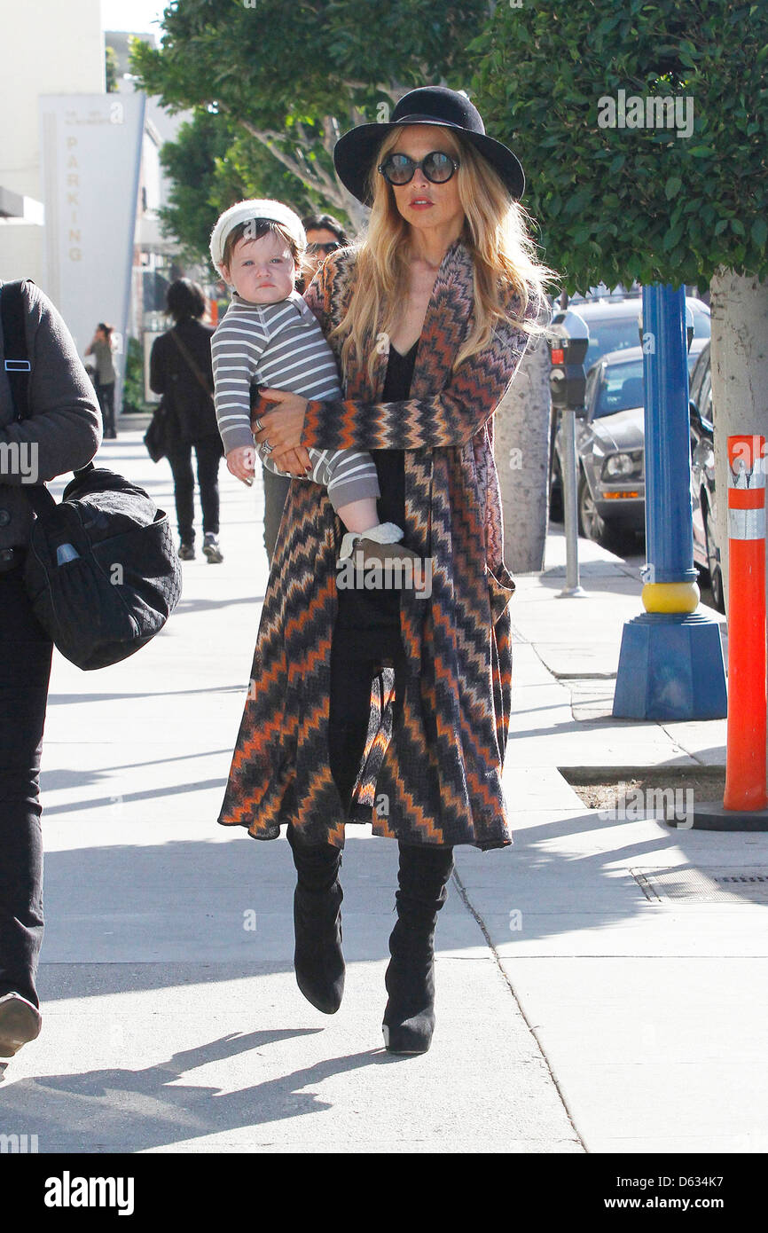Rachel Zoe carries her son Skyler while out shopping in Beverly Hills ...