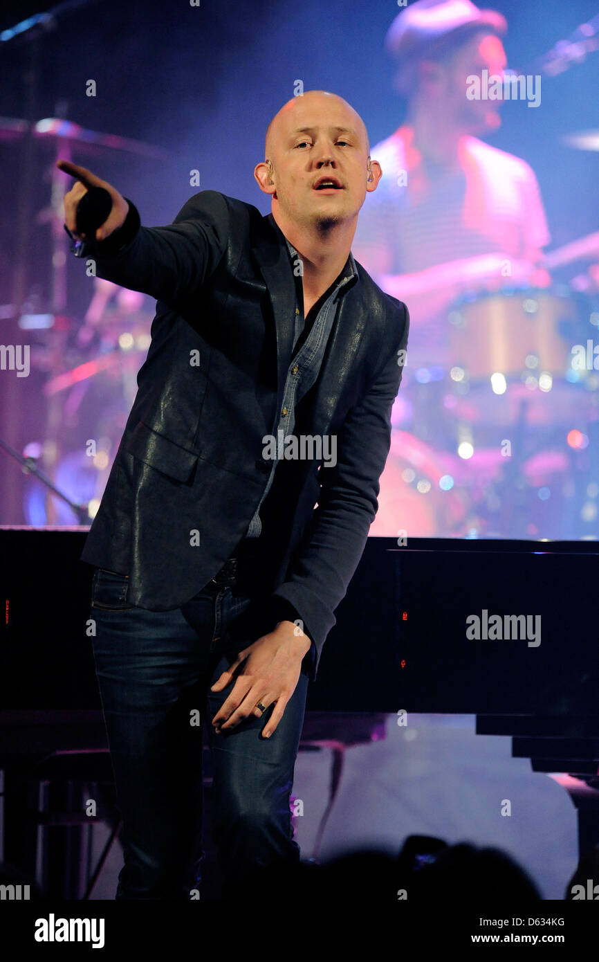 Isaac Slade The Fray performs at The Opera House Toronto, Canada - 17. ...