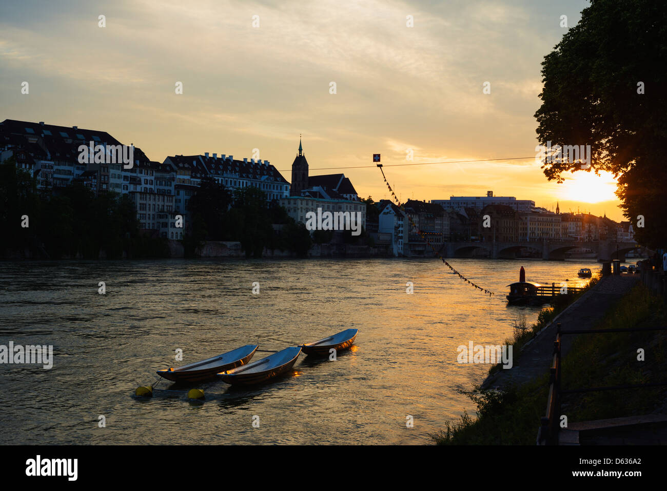Boats on river rhine hi-res stock photography and images - Alamy