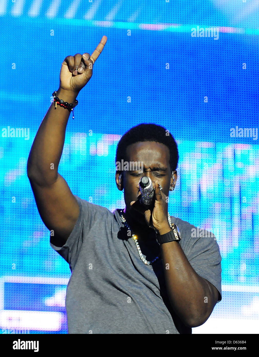 Shawn stockman boyz ii men hi-res stock photography and images - Alamy