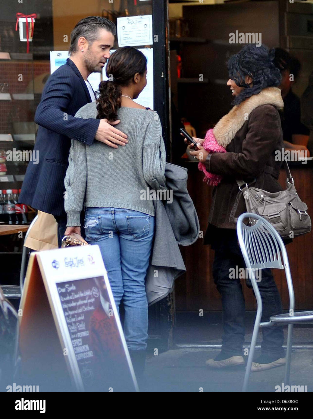 Colin Farrell joins his brother Eamon Farrell and mother Rita Farrell ...