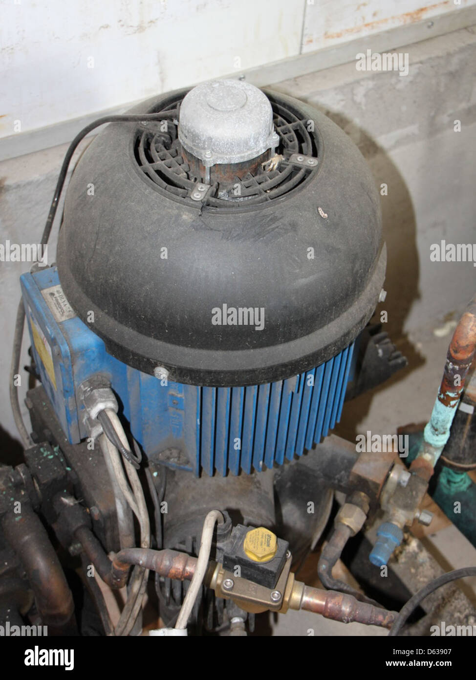 Hermetic compressor hi-res stock photography and images - Alamy