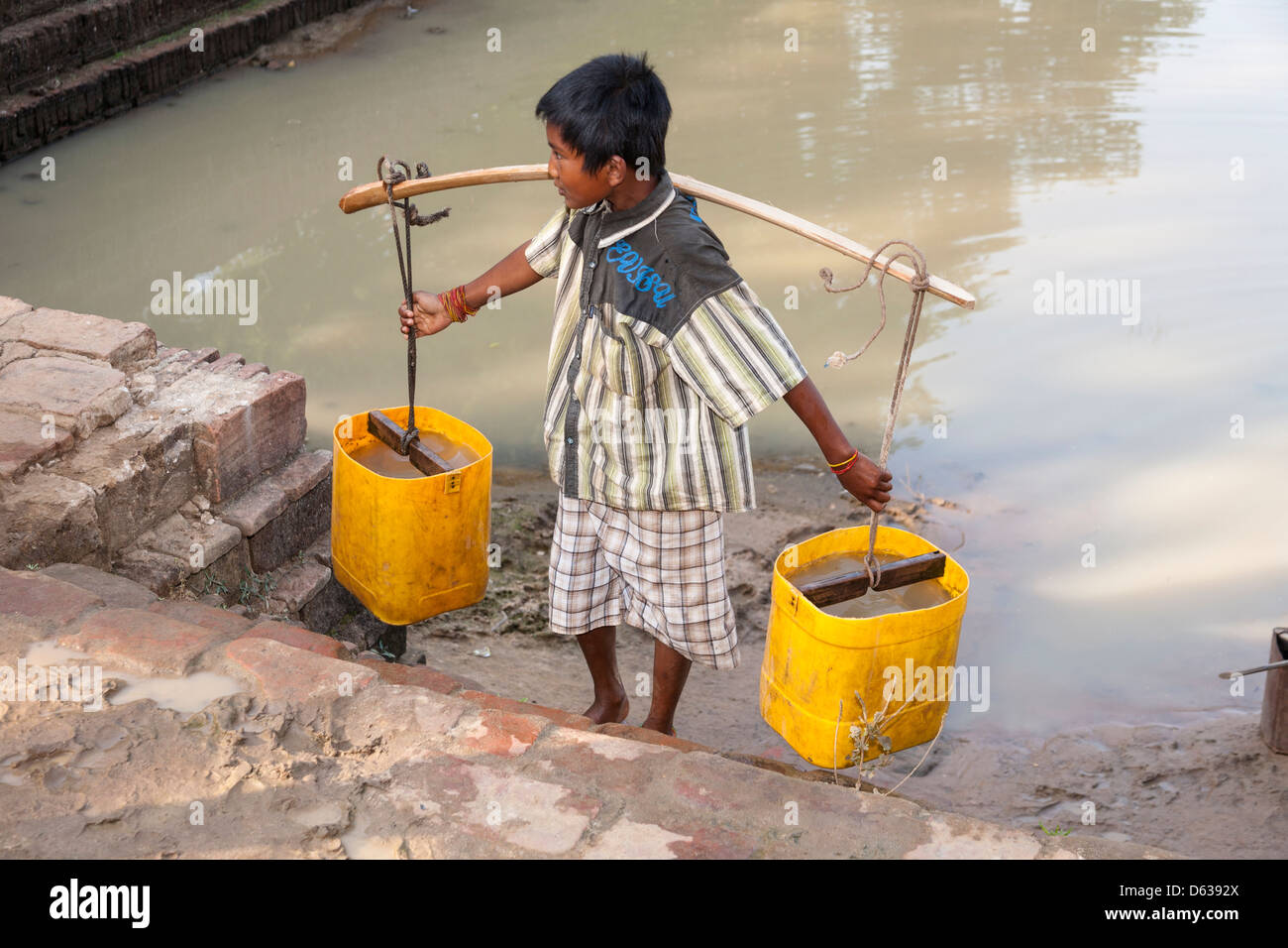 Water carrying yoke hi-res stock photography and images - Alamy