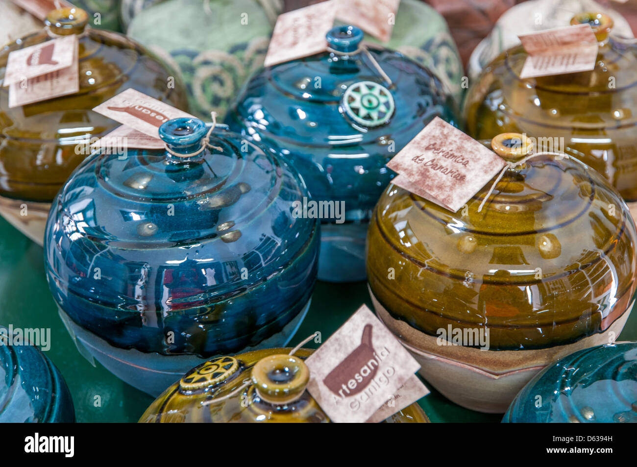 ceramic pots in many colors and shapes Stock Photo - Alamy
