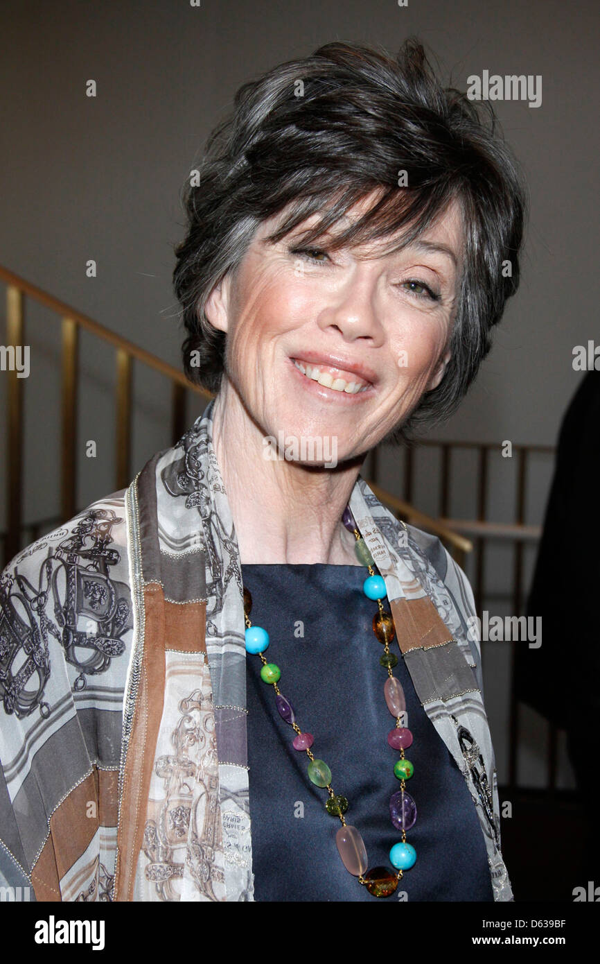 Carole Barton's Instagram, Twitter & Facebook on IDCrawl