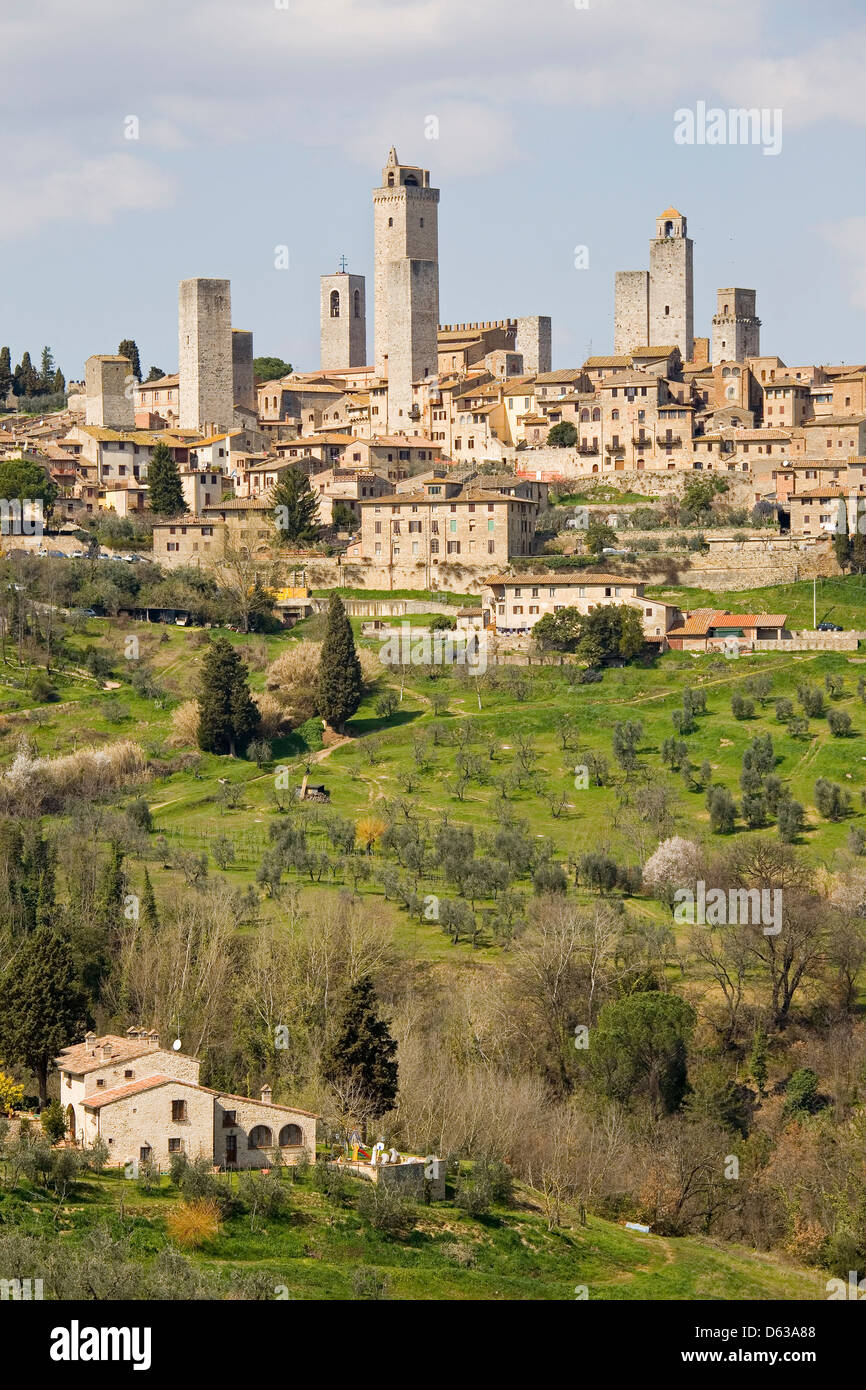 Tuscany san gimignano hi-res stock photography and images - Alamy