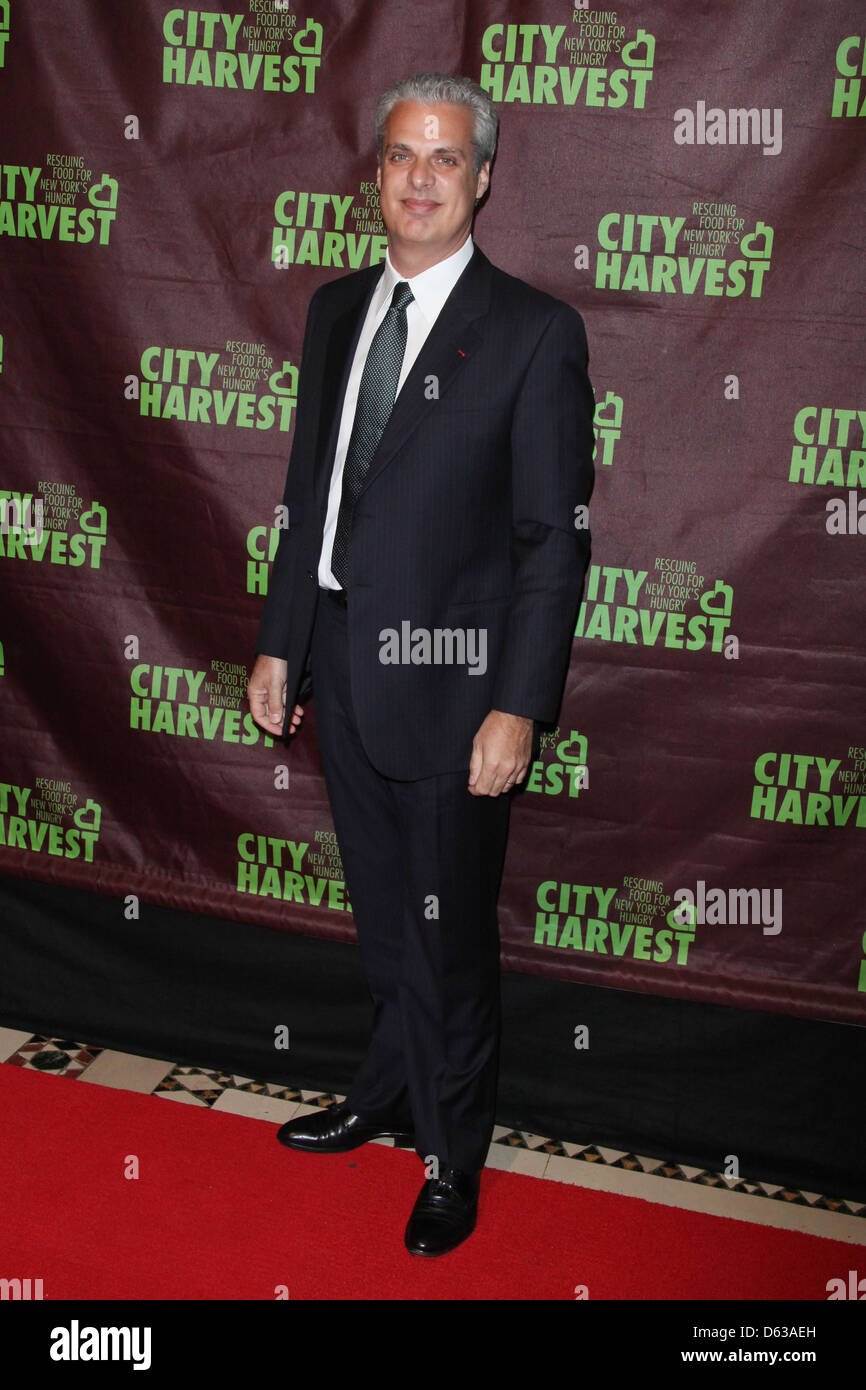 Eric Ripert City Harvest's 17th Annual 'An Evening of Practical Magic ...