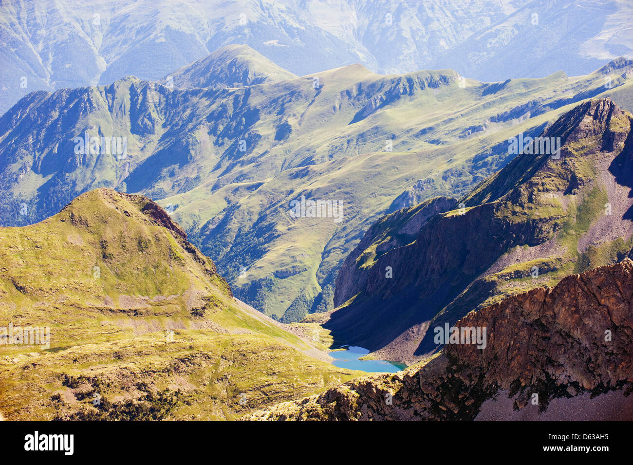 Pyrenees mountain spain hi-res stock photography and images - Alamy